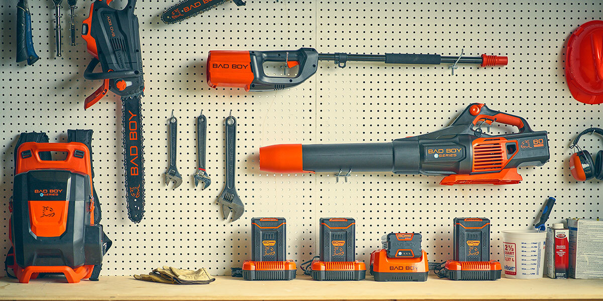 14" Chainsaw | Bad Boy Gas-Powered Tools